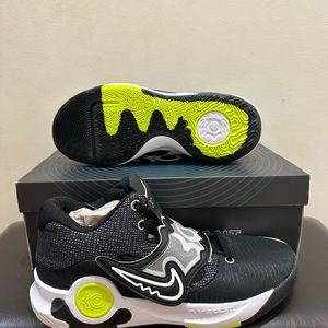 Nike | Shoes | Nib Mens Nike Basketball Kd Trey 5 X Black White Volt ...